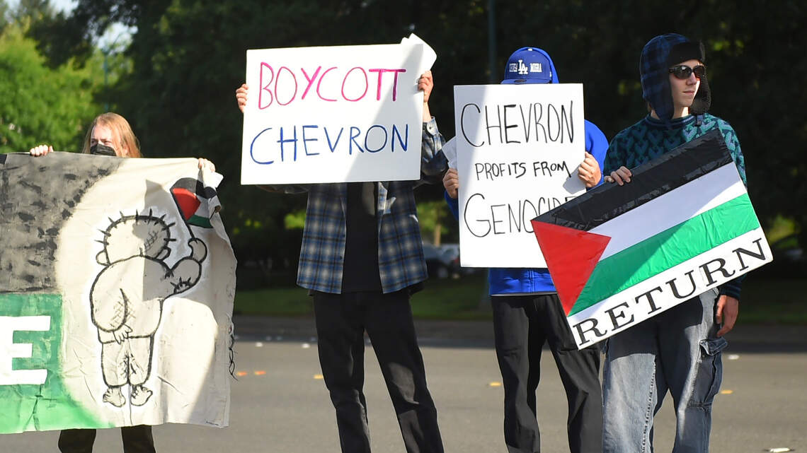 Pro-Palestine protesters picket at Chevron in Tumwater | The Olympian
