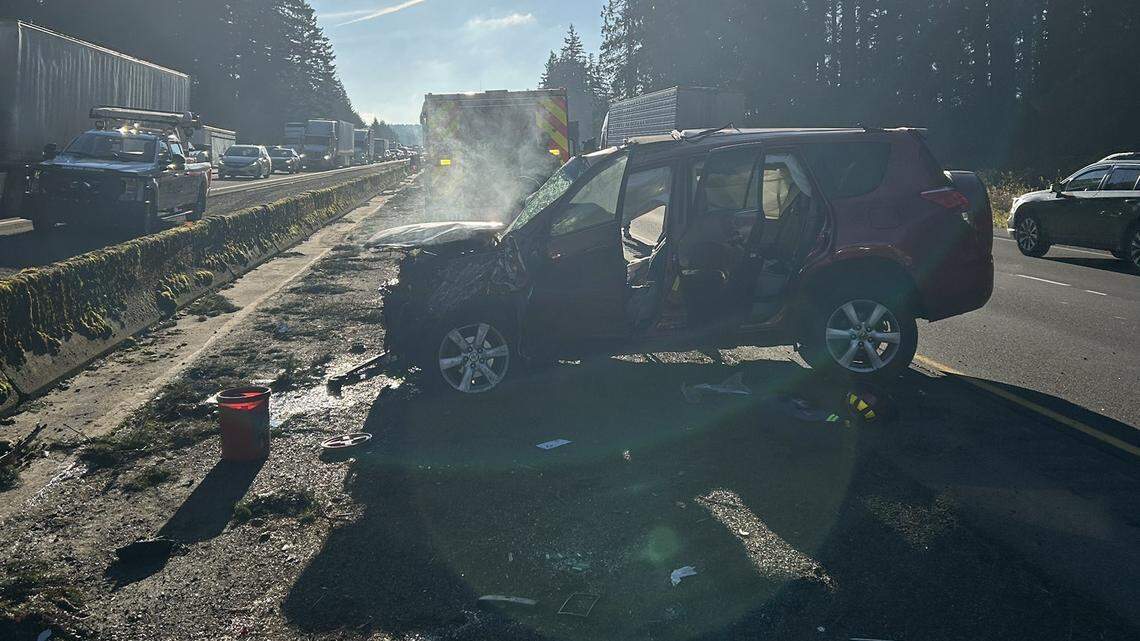 Hit-and-run causes I-5 rollover in Lewis County; 4 hurt | The Olympian